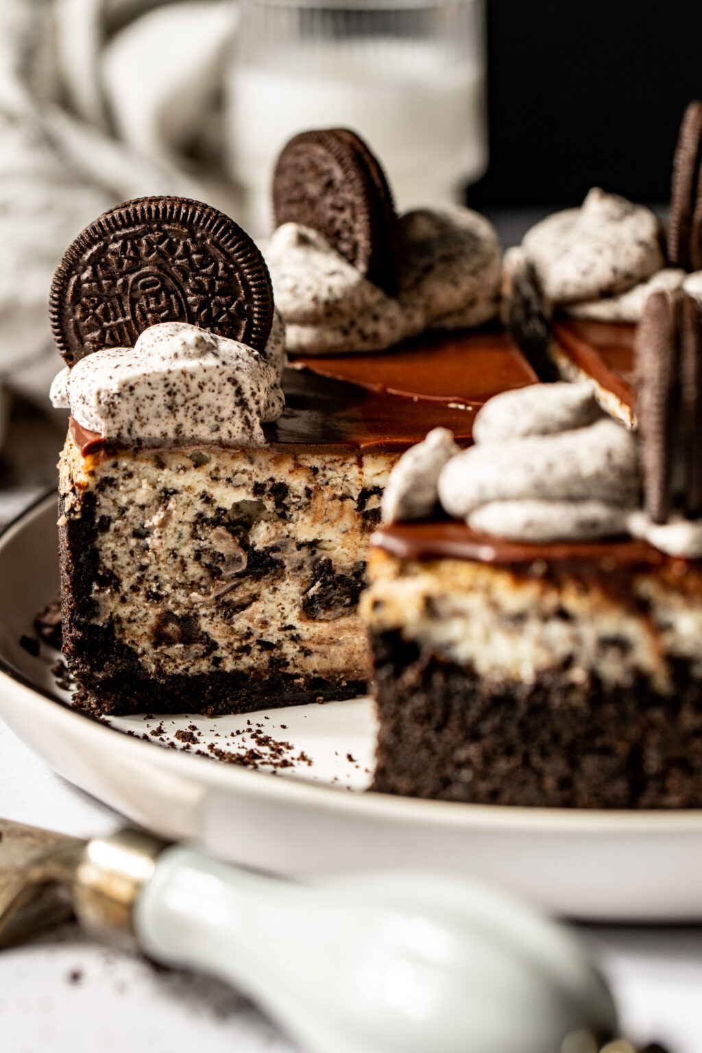 Oreo Cheesecake Recipe (Better Than Cheesecake Factory) - Butter Love ...